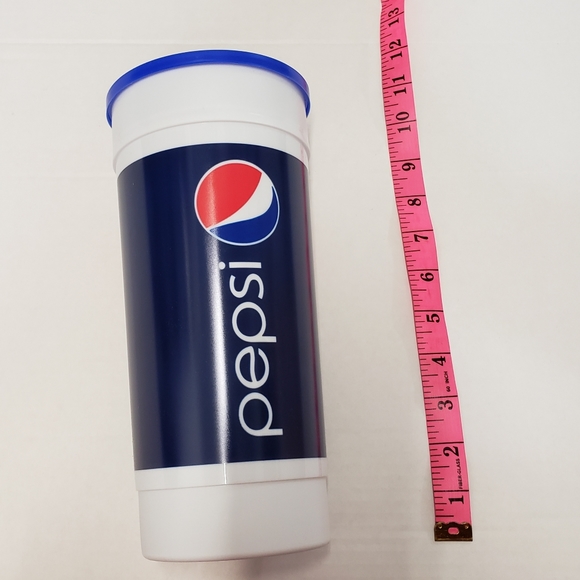 Pepsi | Dining | Lot Of 6 Huge Plastic 64 Ounce Souvenir Foutain Soda ...
